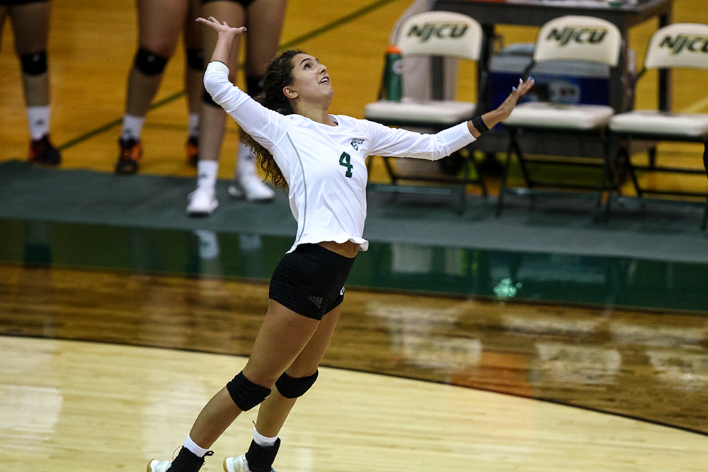 Stephanie Duque - Women's Volleyball - New Jersey City University Athletics