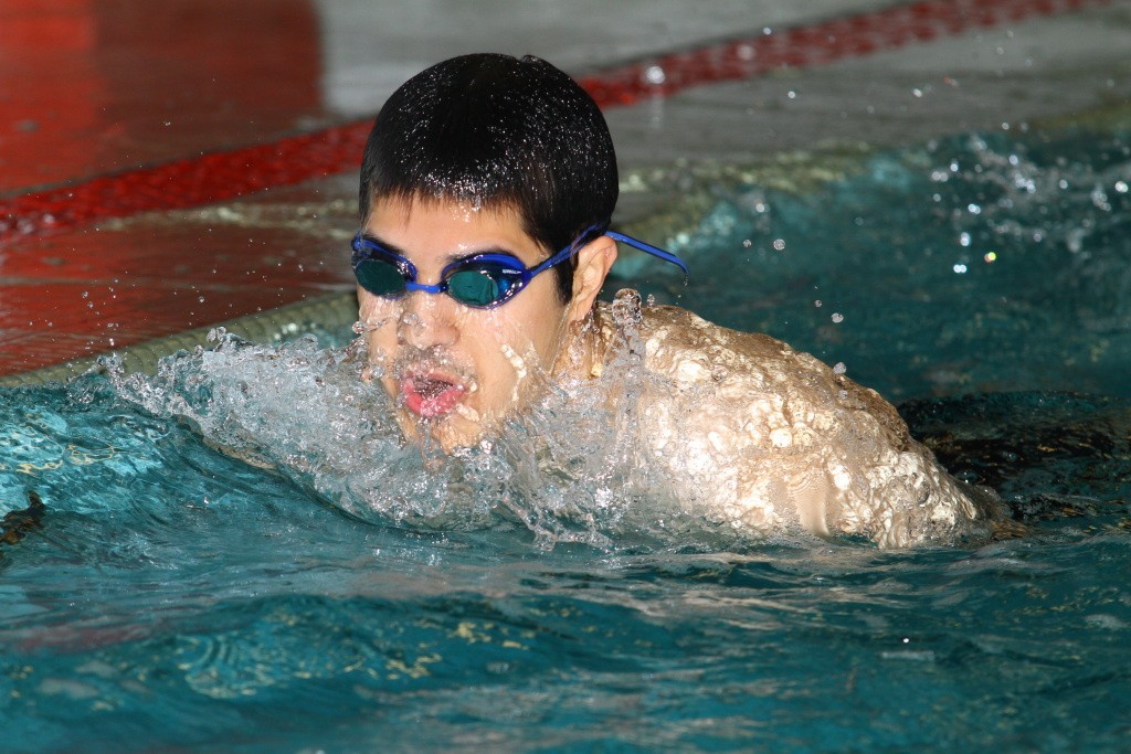 Victor Razuk - Men's Swimming & Diving - New Jersey Institute of ...
