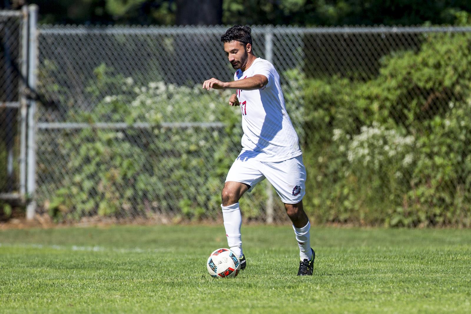 Andy Alvarez - Men's Soccer - New Jersey Institute of Technology Athletics
