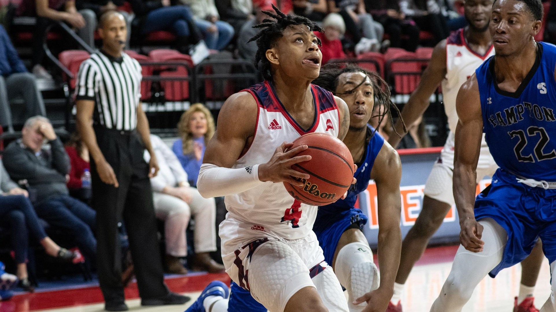 Zach Cooks Breaks Single Game Scoring Record as NJIT Falls to ...