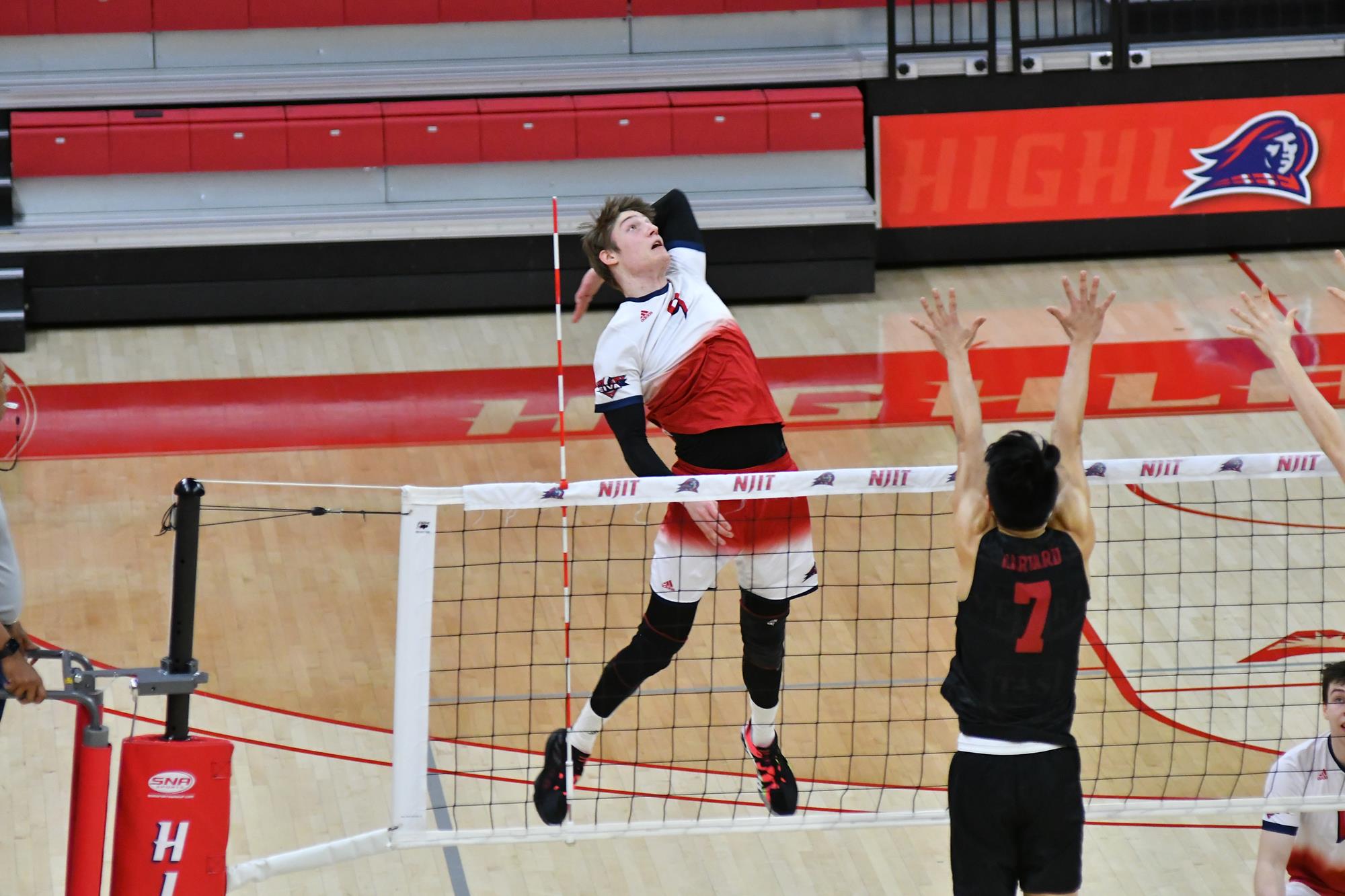 No. 9 Lewis Tops Visiting NJIT in 2022 Season Opener for Highlanders ...