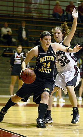 Brandi Rayburn - Women's Basketball - Northern Kentucky University ...