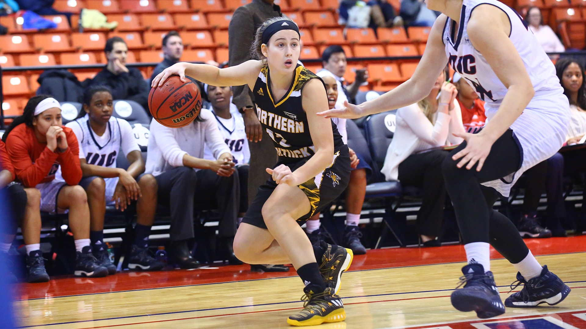 Laura Thomas - Women's Basketball - Northern Kentucky University Athletics