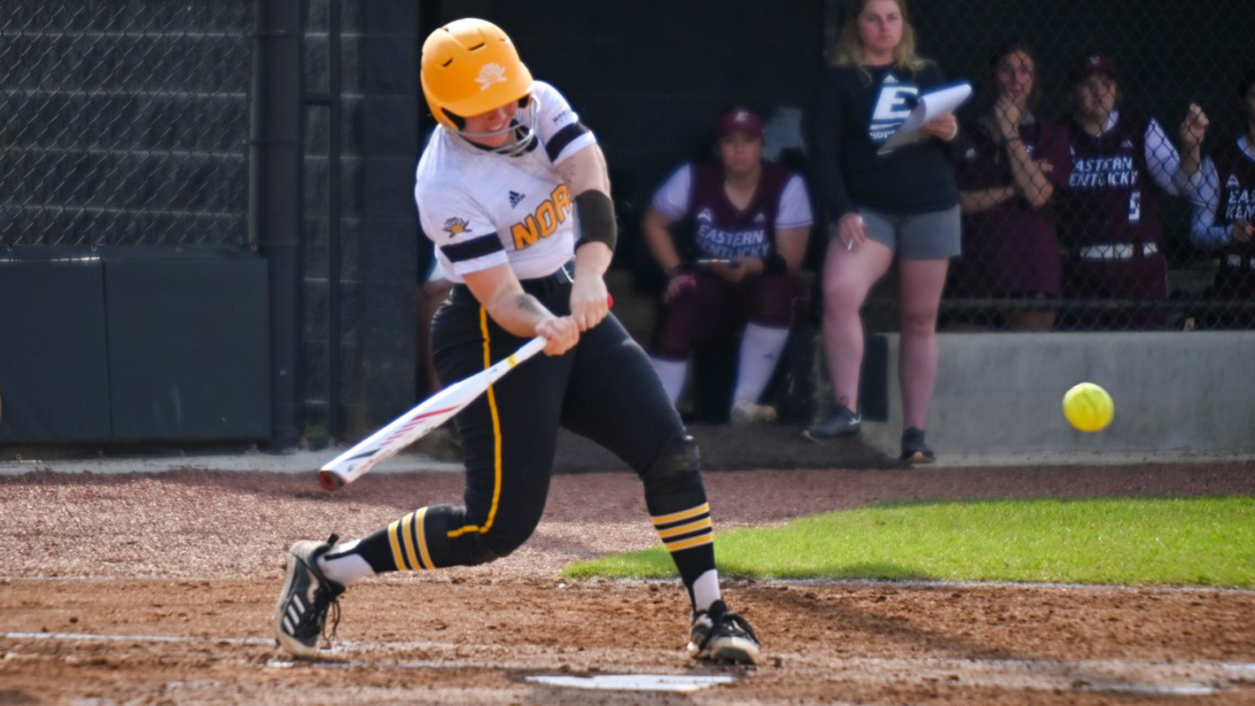 Softball’s seventh inning rally falls just short as EKU escapes with 5 ...