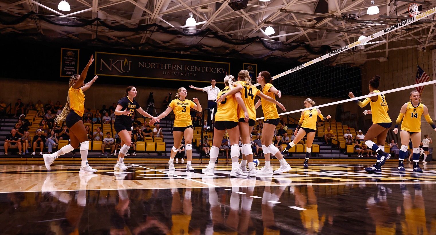 Volleyball picks up first win of season, tops ETSU Buccaneers ...
