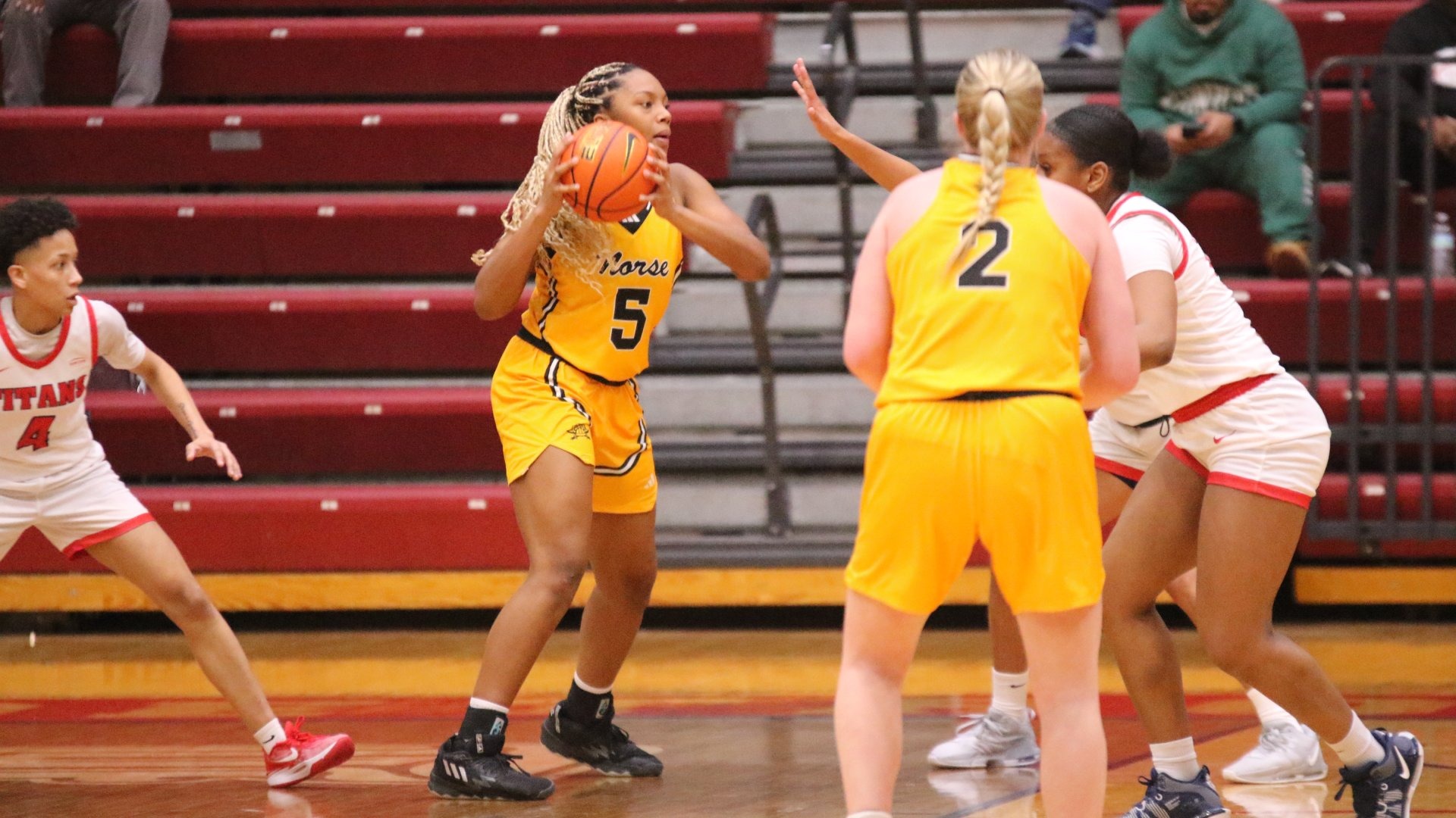 Women’s Basketball drops another hard-fought effort vs. Detroit Mercy ...