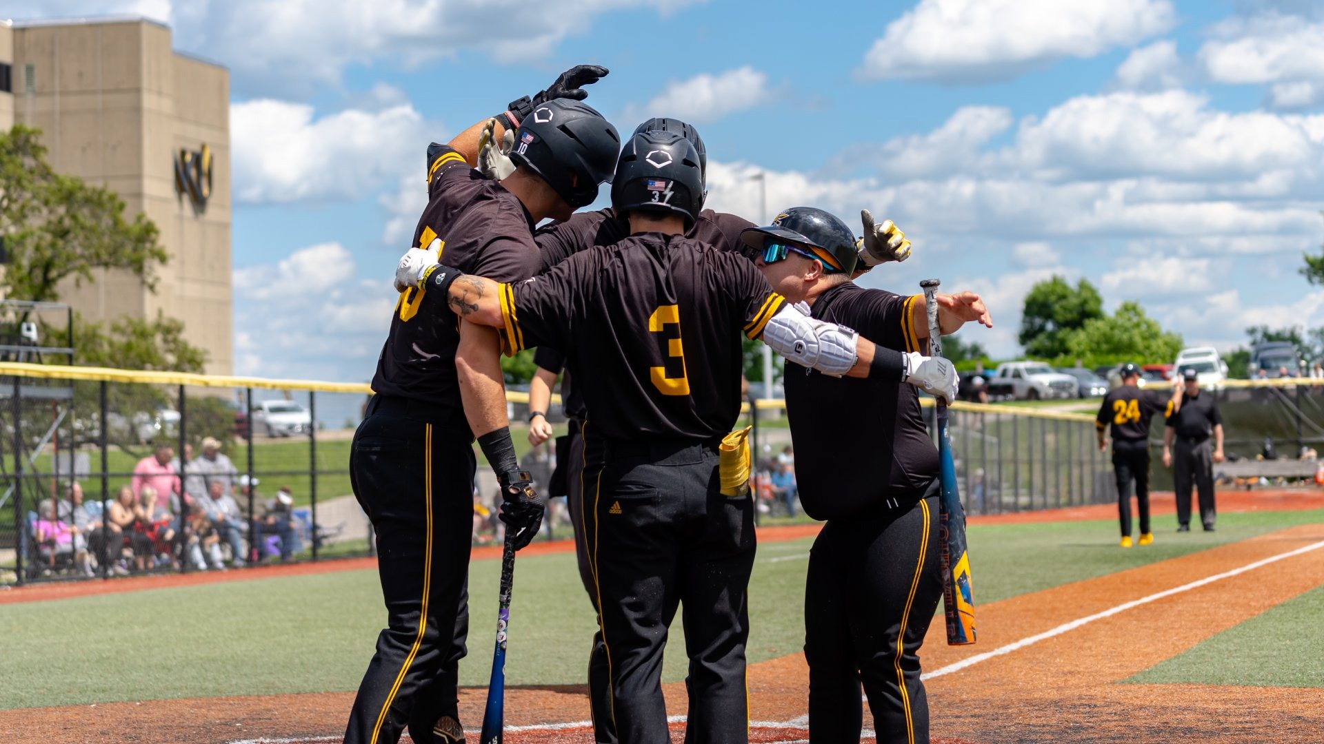 Baseball bounces back with run-rule victory of PFW - Northern Kentucky ...