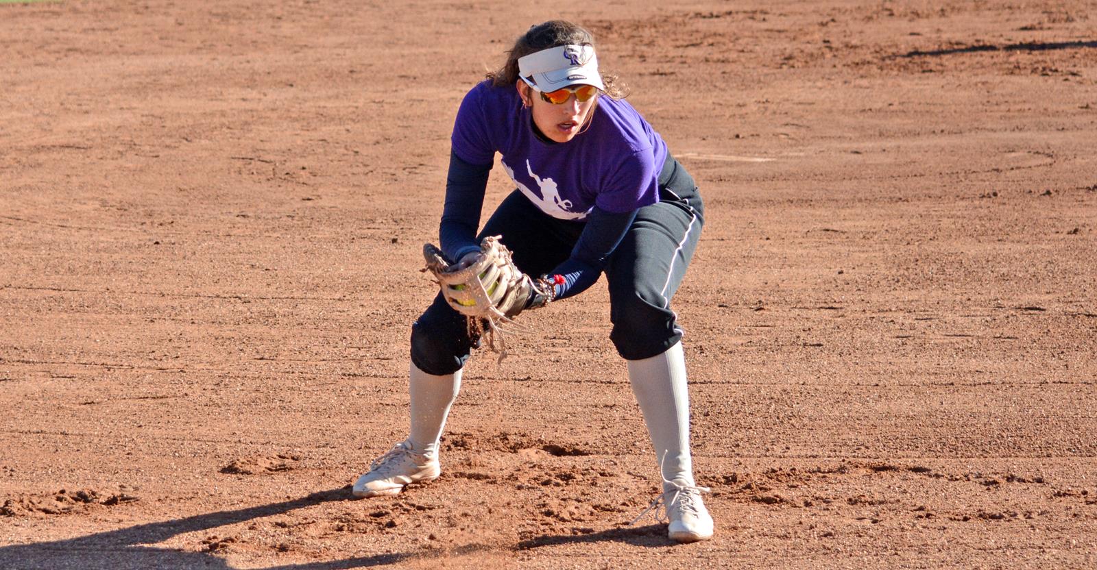 Olivia Muniz - 2019 - Softball - New Mexico Highlands University Athletics
