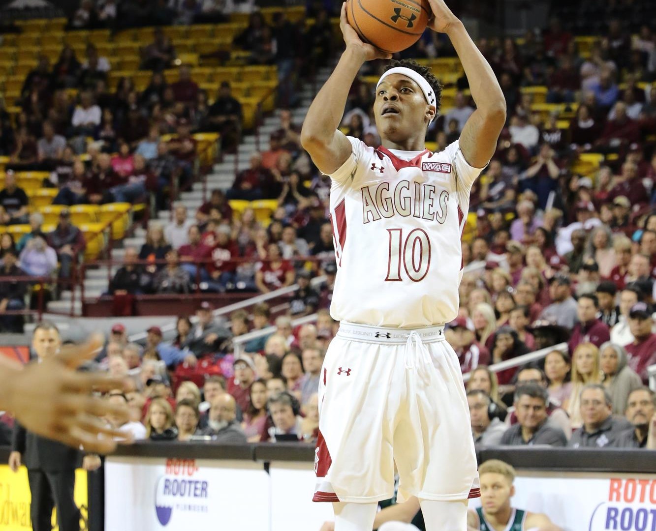 Jemerrio Jones - 2017-18 - Men's Basketball - New Mexico State ...