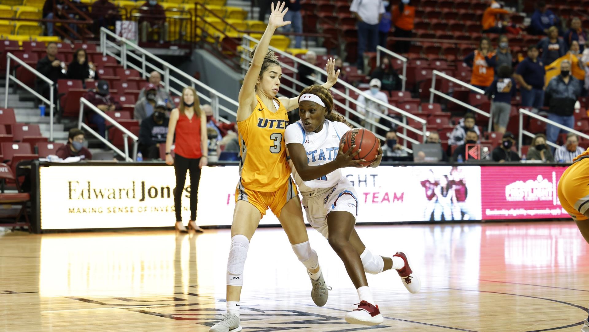 Soufia Inoussa - 2022-23 - Women's Basketball - New Mexico State ...