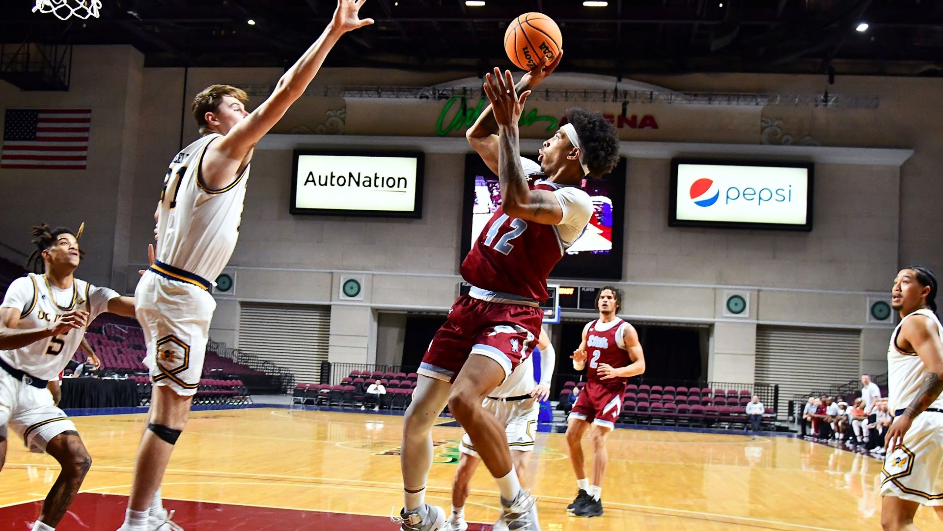 Deshawndre Washington - 2022-23 - Men's Basketball - New Mexico State ...