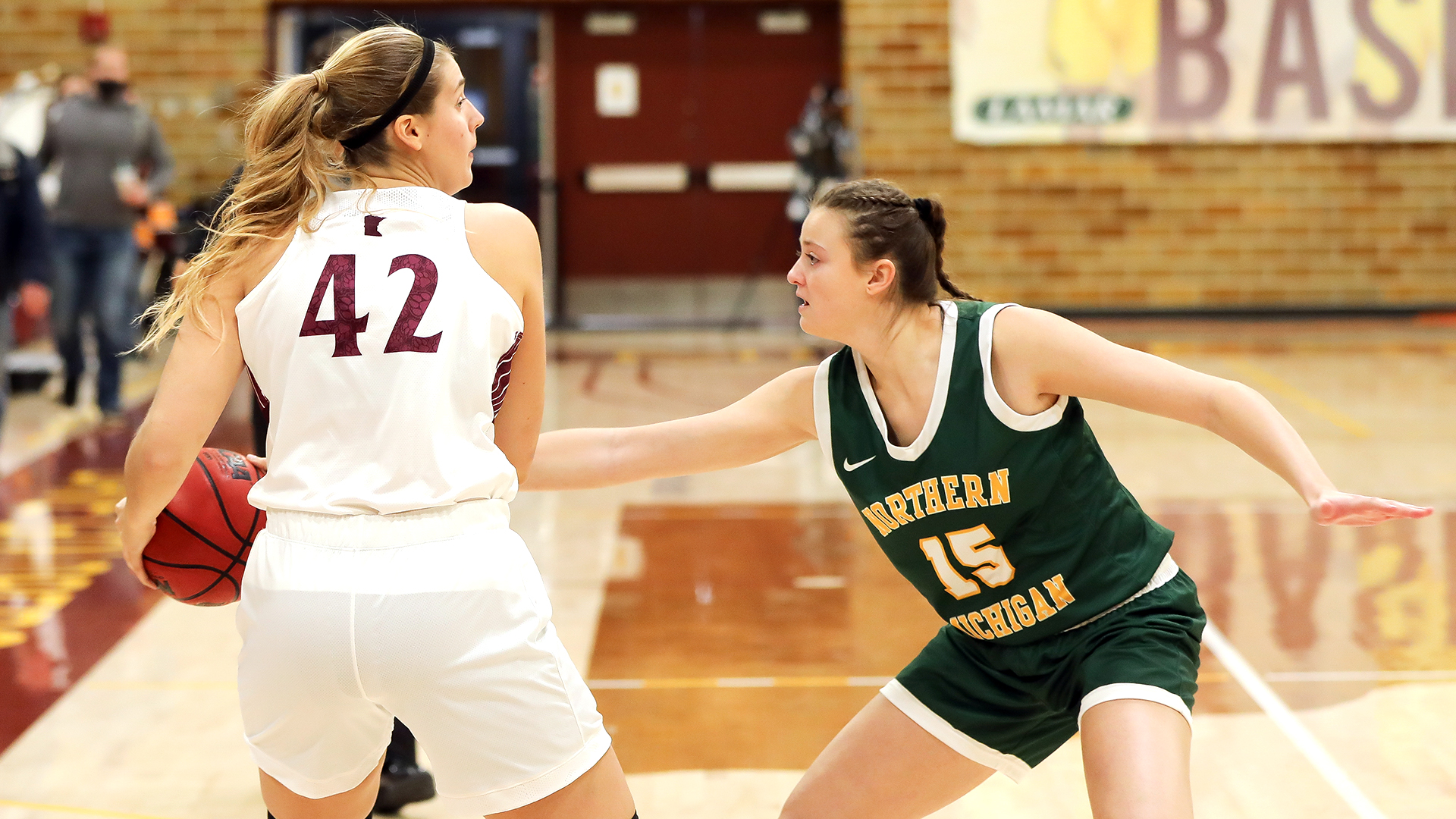 Elena Alaix - 2022-23 - Women's Basketball - Northern Michigan University