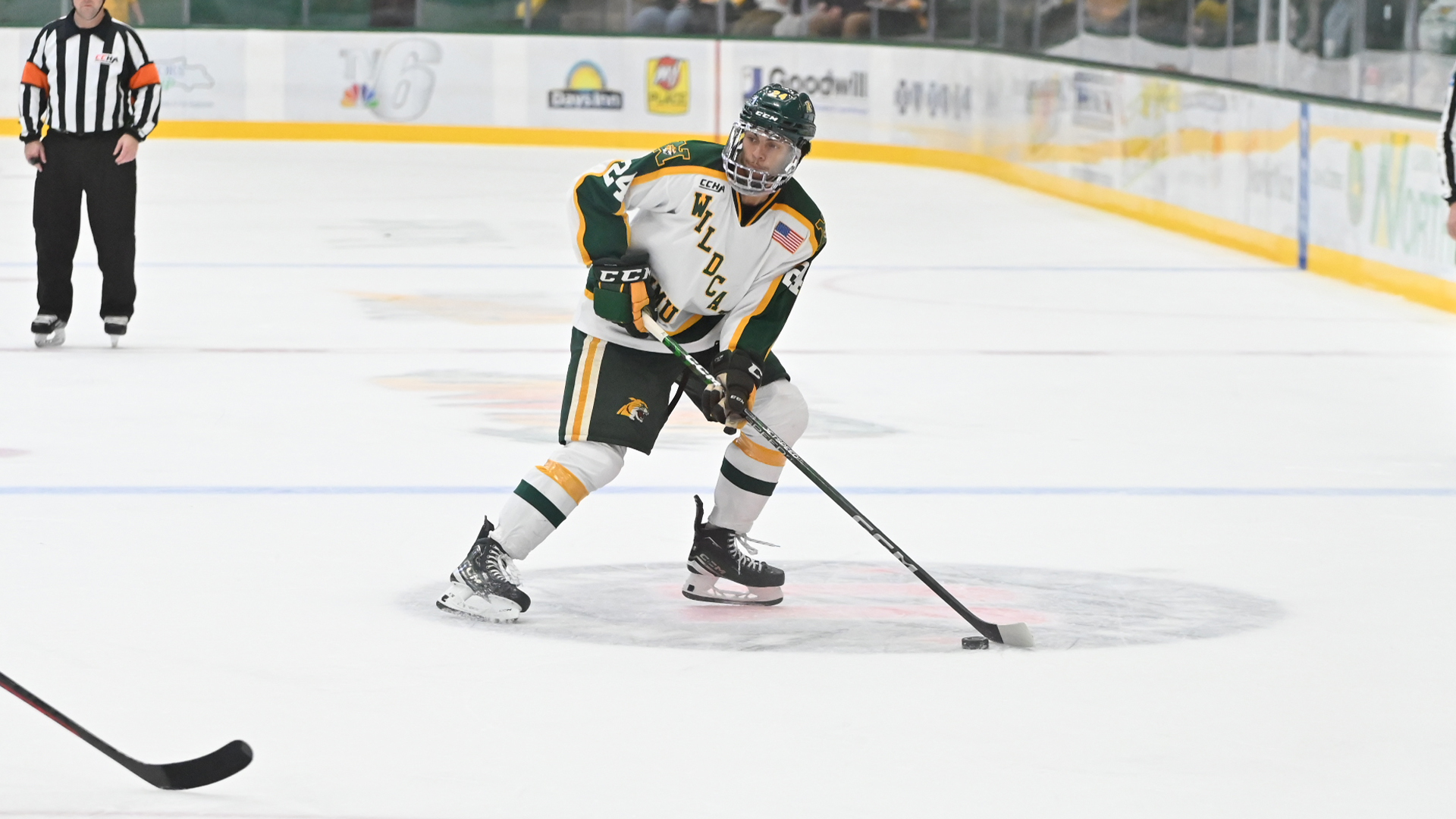 Isack Bandu - 2023-24 - Men's Ice Hockey - Northern Michigan University