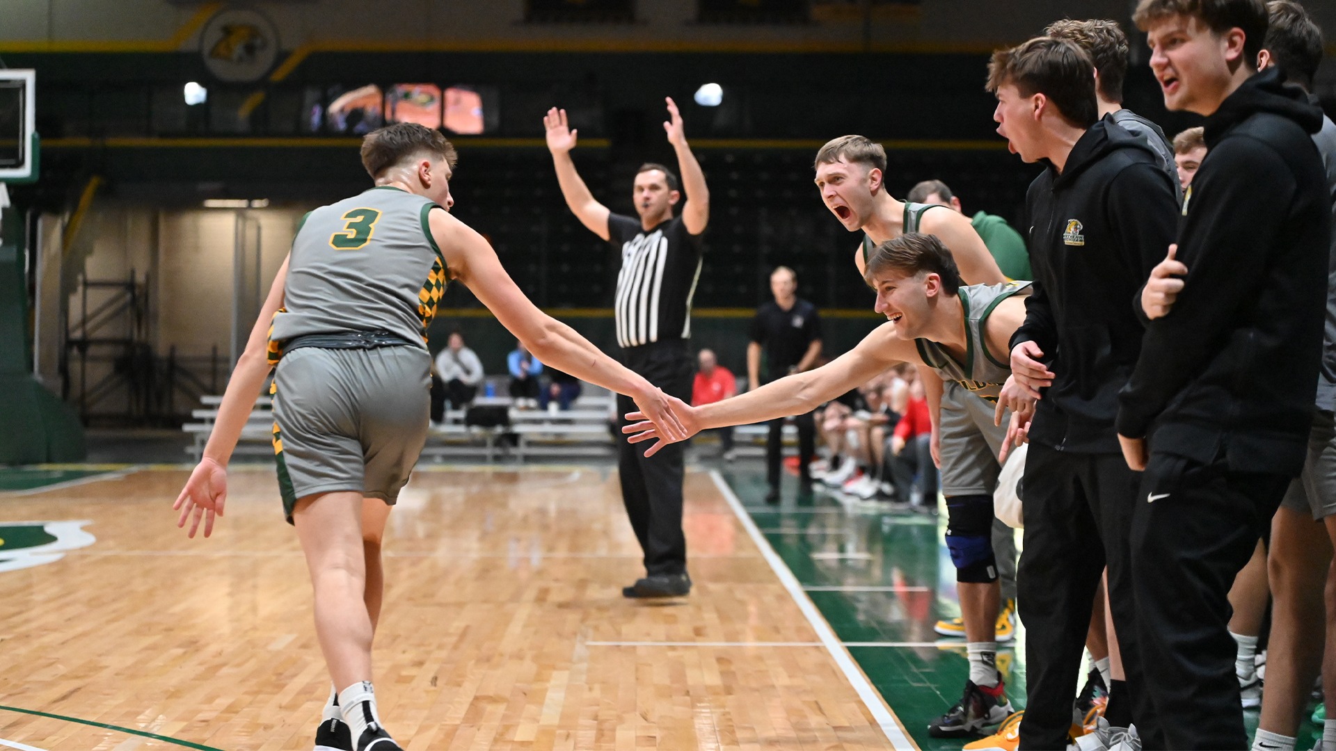 Max Weisbrod - 2023-24 - Men's Basketball - Northern Michigan University