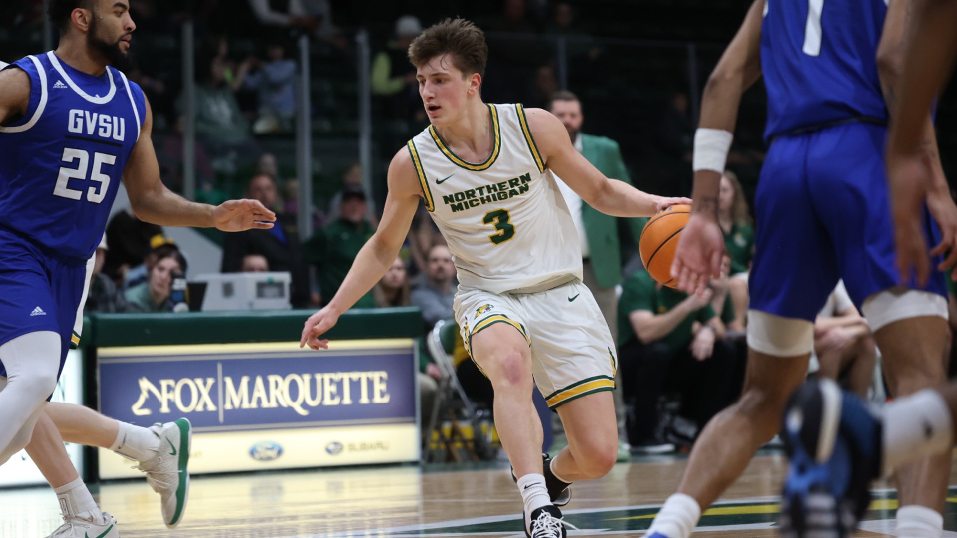 Men’s Basketball falls 106-99 to GVSU in 2OT - Northern Michigan University