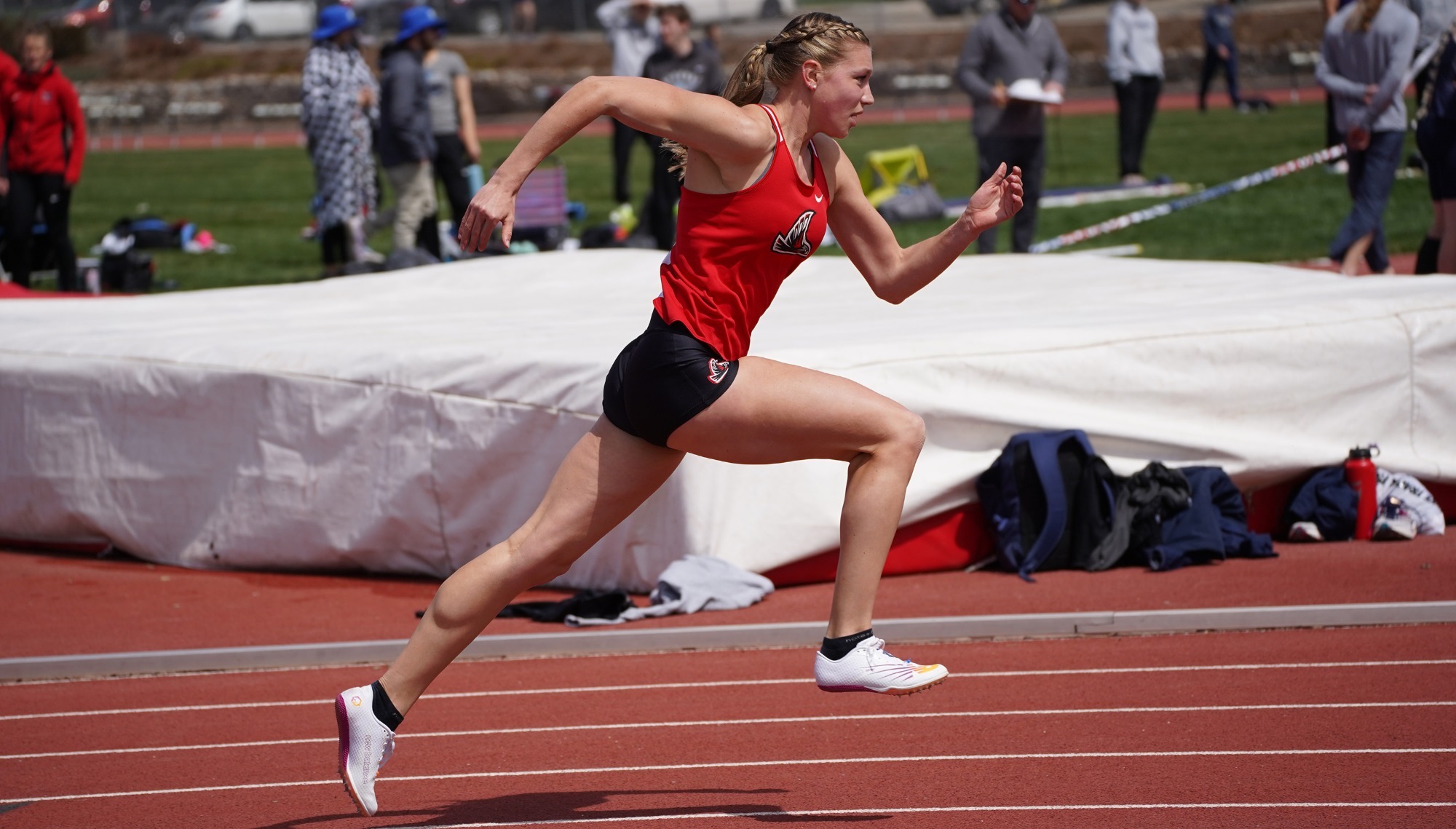 Laine DeJong - Women's Track & Field - Northwest Nazarene University ...