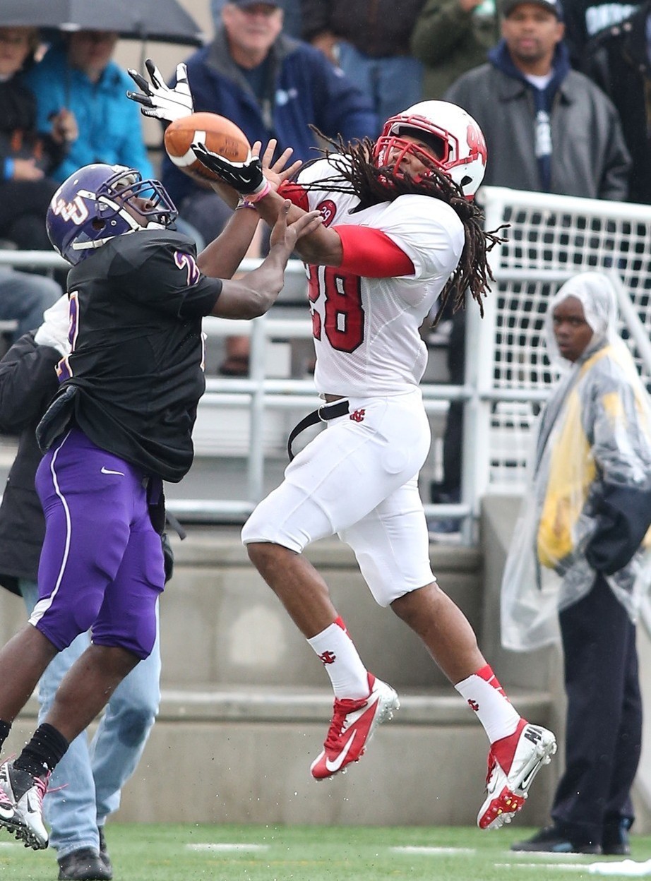 Connor Douglas - Football - North Central College Athletics