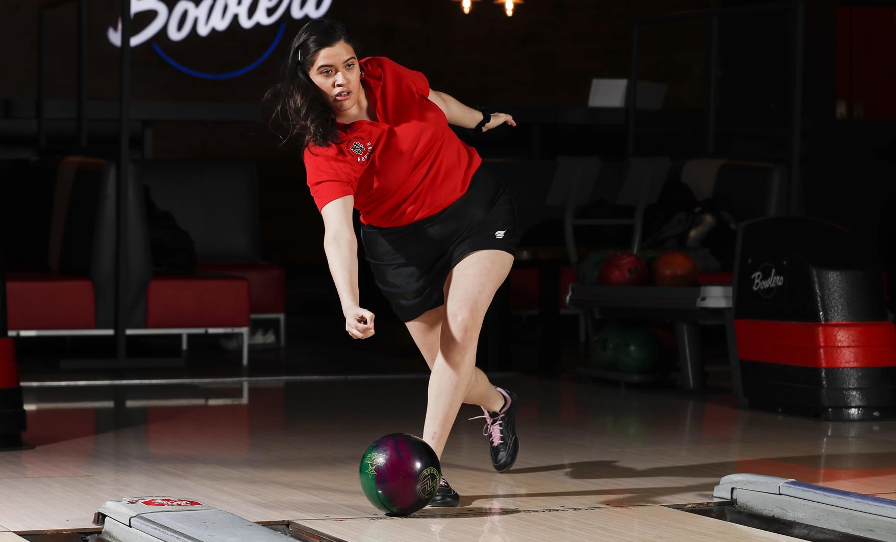 Yvette Beltran - Women's Bowling - North Central College Athletics