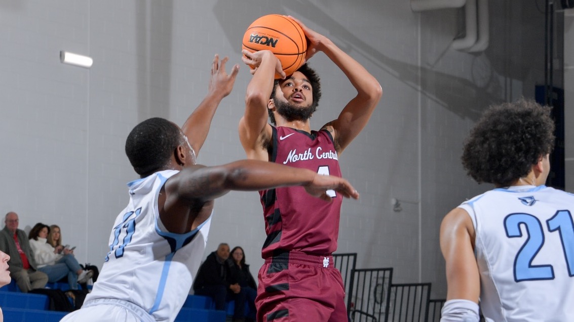 Nick Smoldt - Men's Basketball - North Central College Athletics