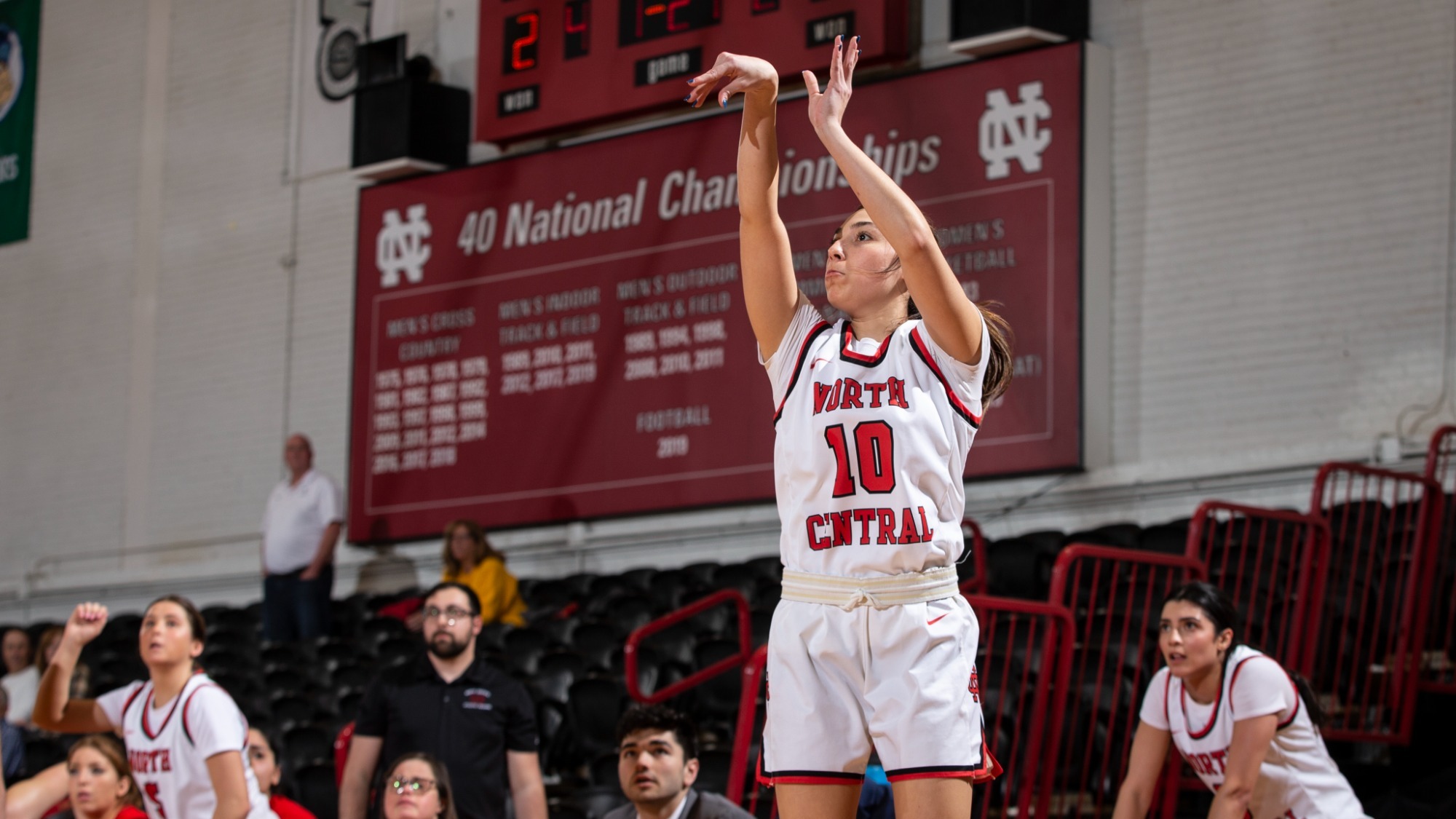 Lexie Hernandez - Women's Basketball - North Central College Athletics