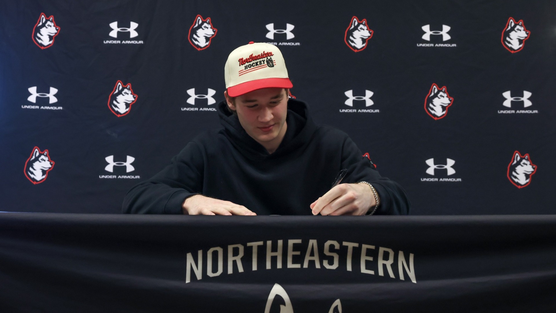 Huskies Head To TD Garden For Semifinals Against Maine - Northeastern ...