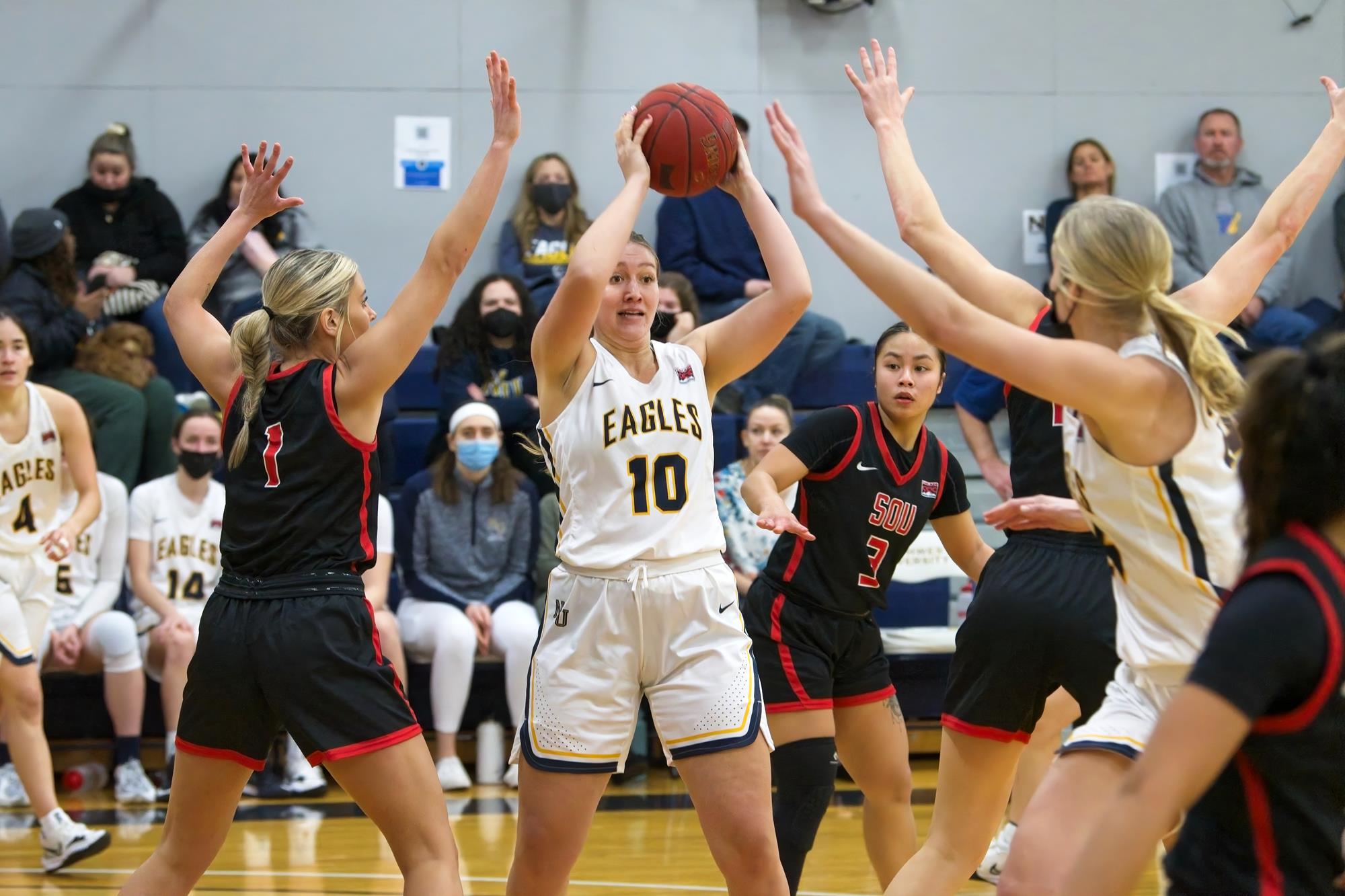Shelaine Lorenz - Women's Basketball - Northwest University Athletics