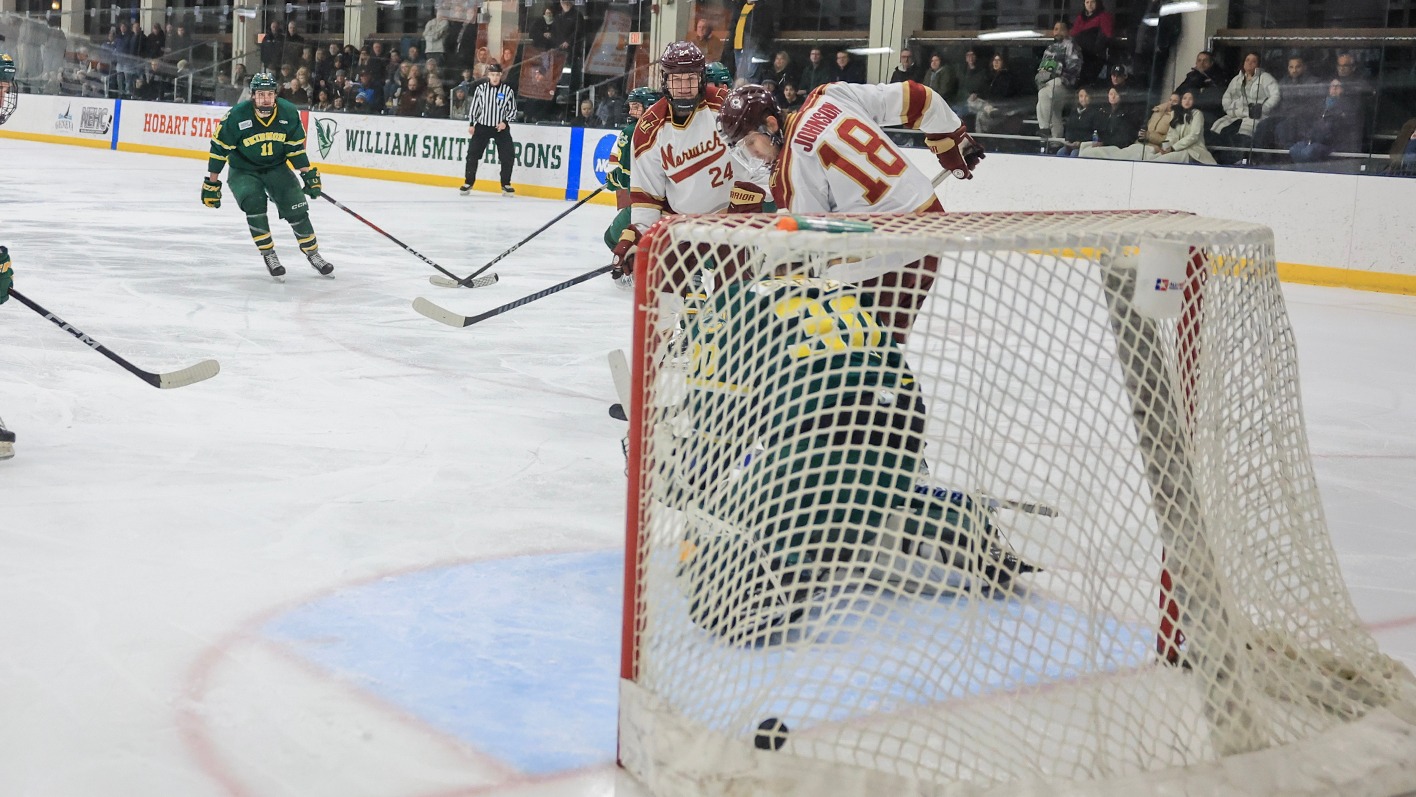 Men's Hockey: Dominick Dawes '04 returns to lead Norwich men's hockey ...