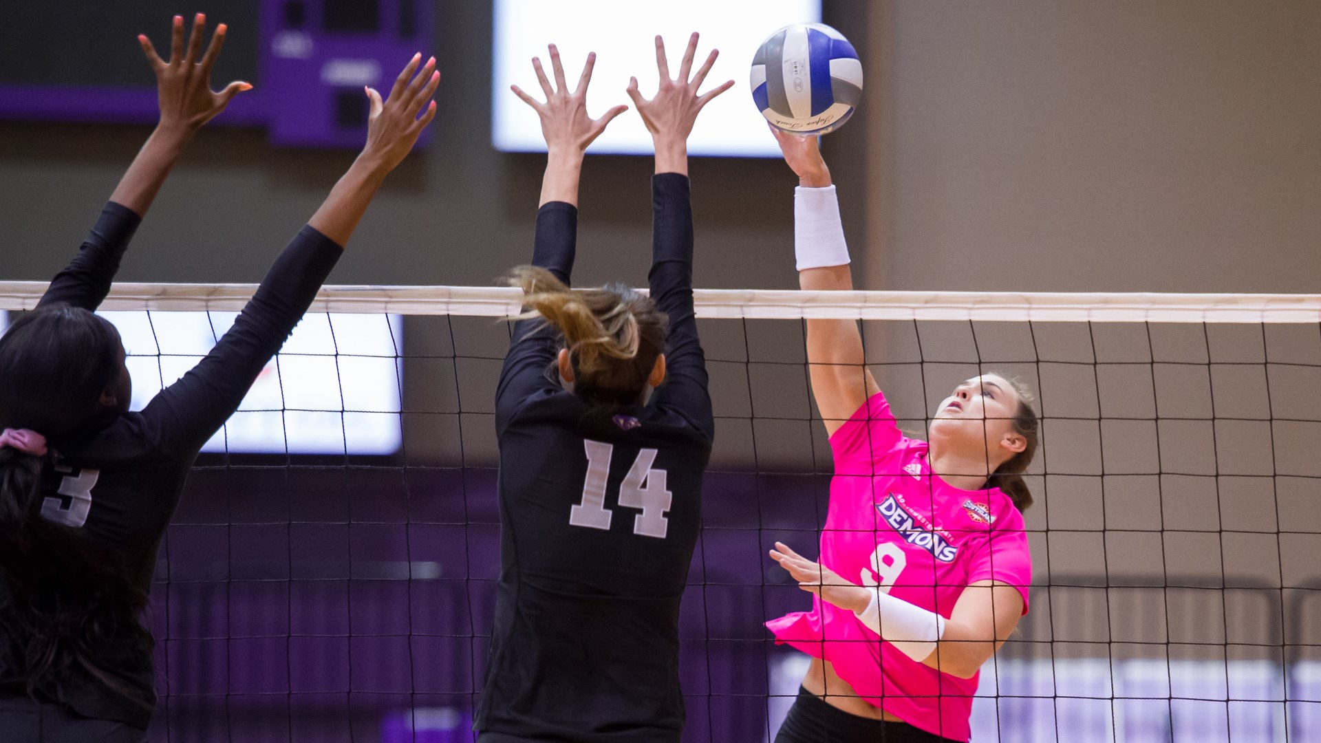 Alexis Warren - Lady Demon Volleyball - Northwestern State University ...