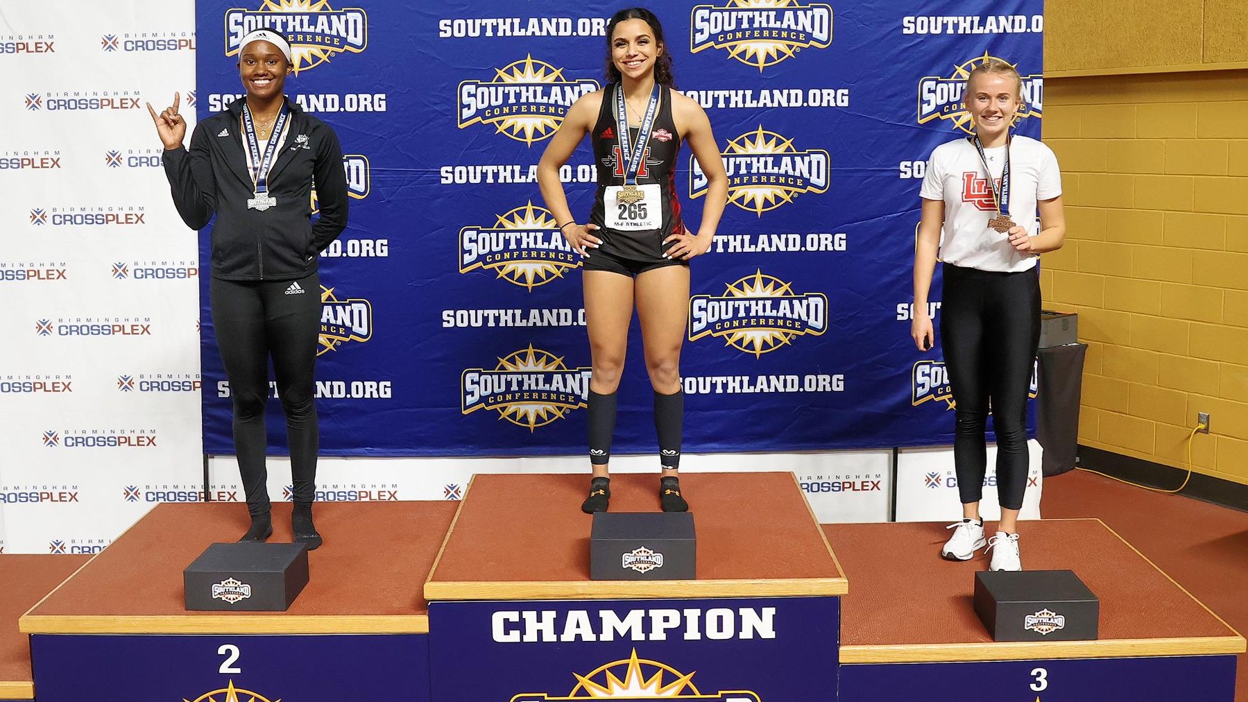 Jayla Fields - Lady Demon Track & Field - Northwestern State University Athletics