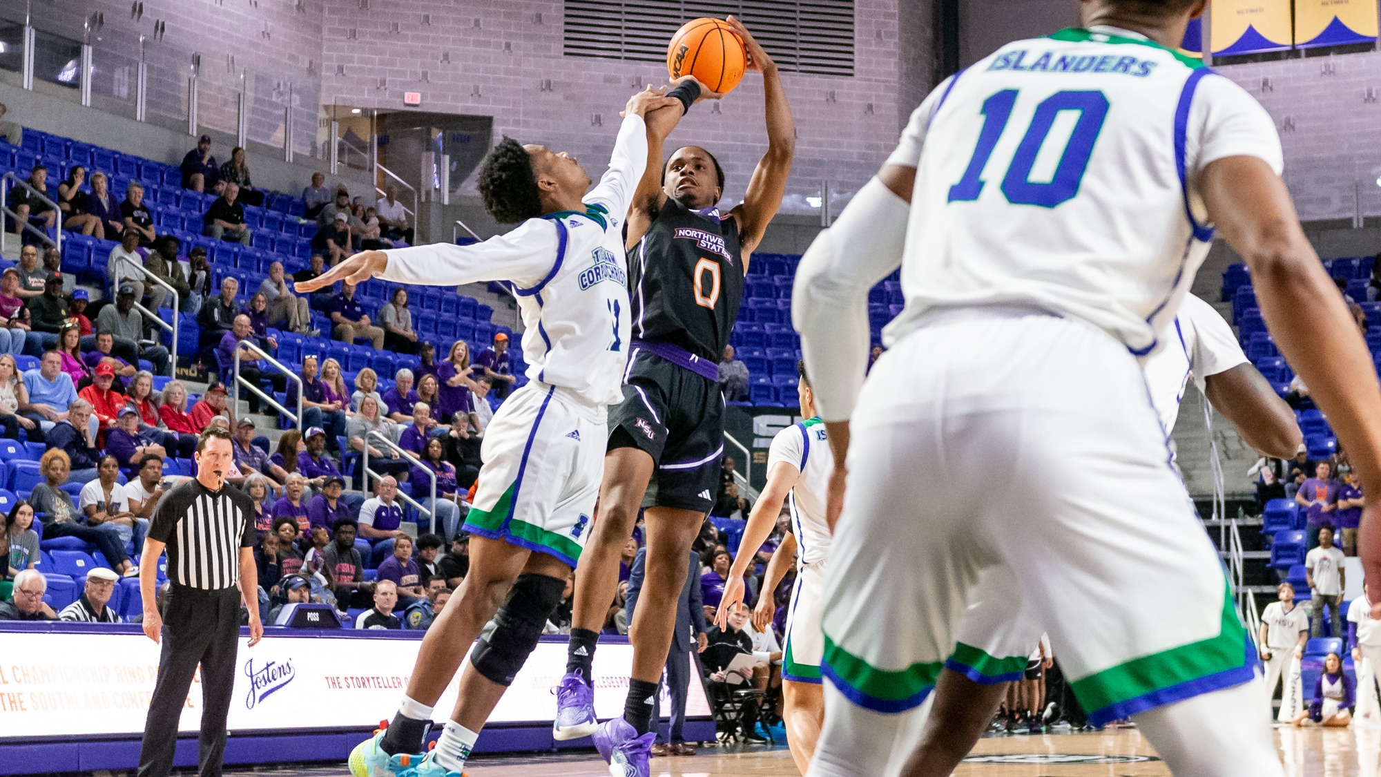 DeMarcus Sharp - Demon Basketball - Northwestern State University Athletics