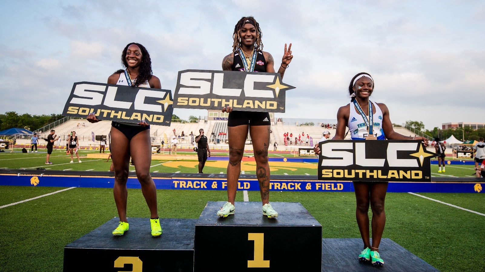 Lynell Washington - Lady Demon Track & Field - Northwestern State ...
