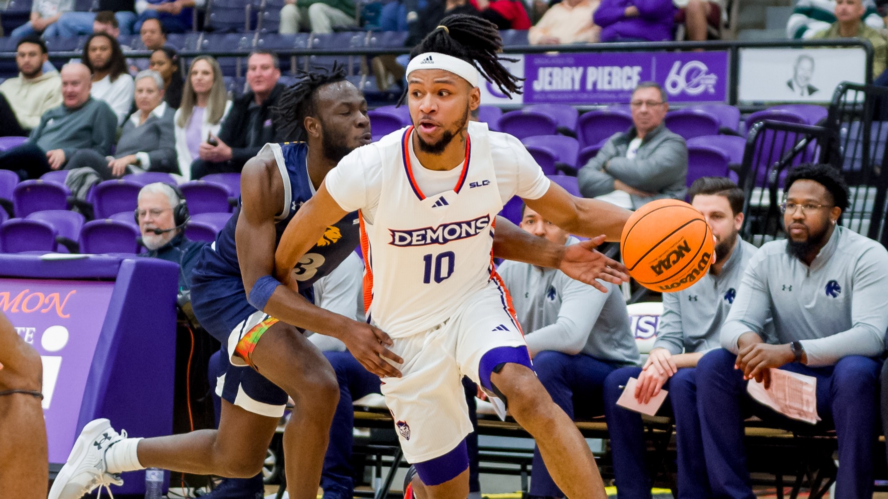 Cliff Davis - Demon Basketball - Northwestern State University Athletics