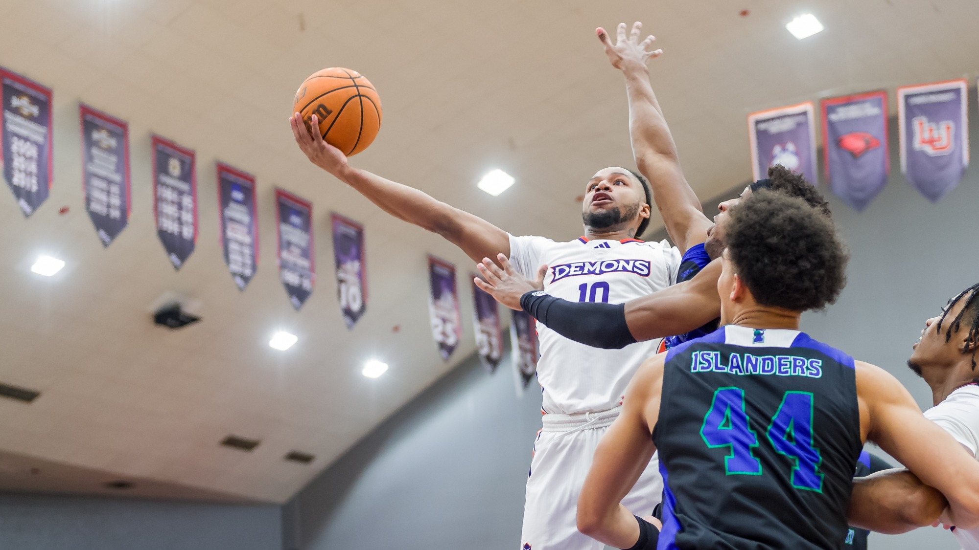 Cliff Davis - Demon Basketball - Northwestern State University Athletics