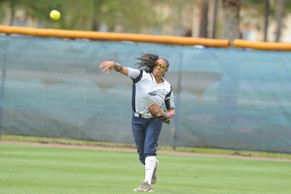 Lorena Spaulding - #25 Softball - Nova Southeastern University Athletics