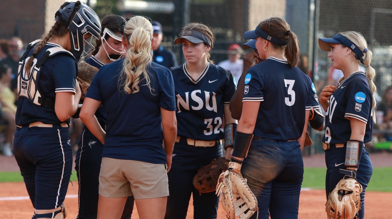 Sharks Take Down Tampa in NCAA Super Regional Opener - Nova ...