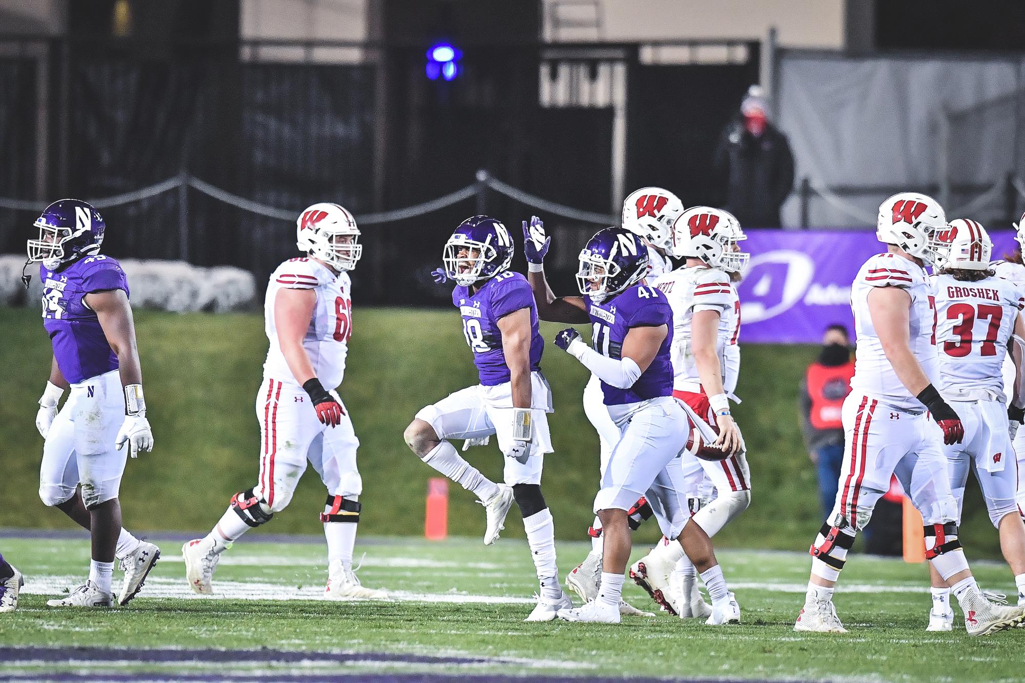 Cameron Ruiz - 2020 - Football - Northwestern Athletics