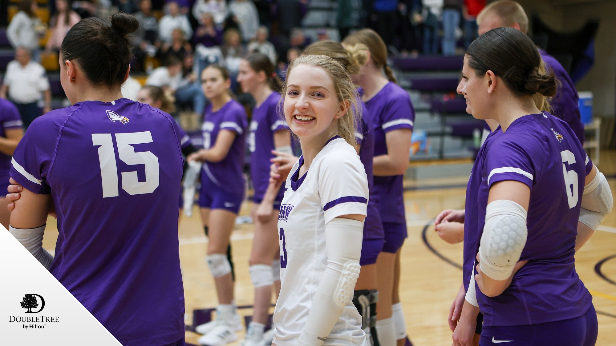 Schroyer Picks up 3,000 Career Digs; #4 Volleyball Celebrates ...