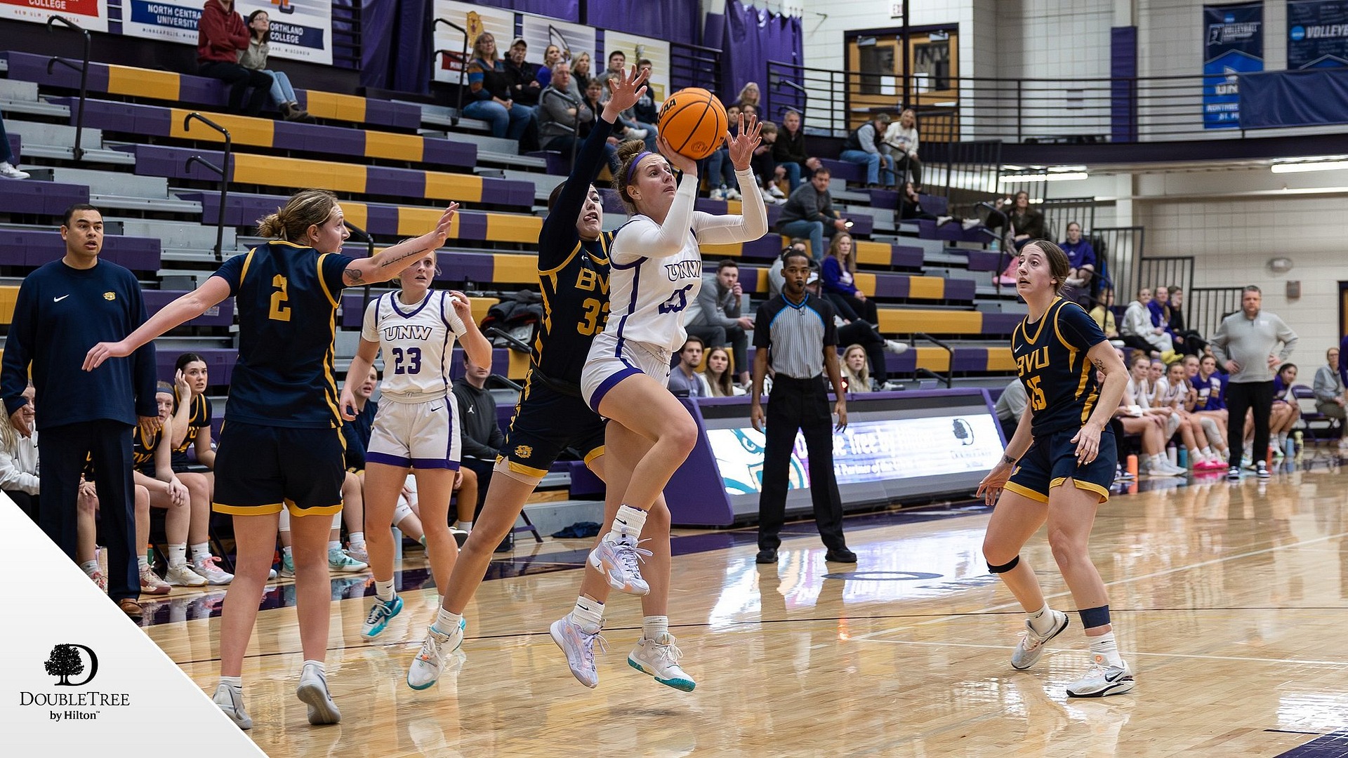 UNW Extends Winning Streak to Five - University of Northwestern Athletics