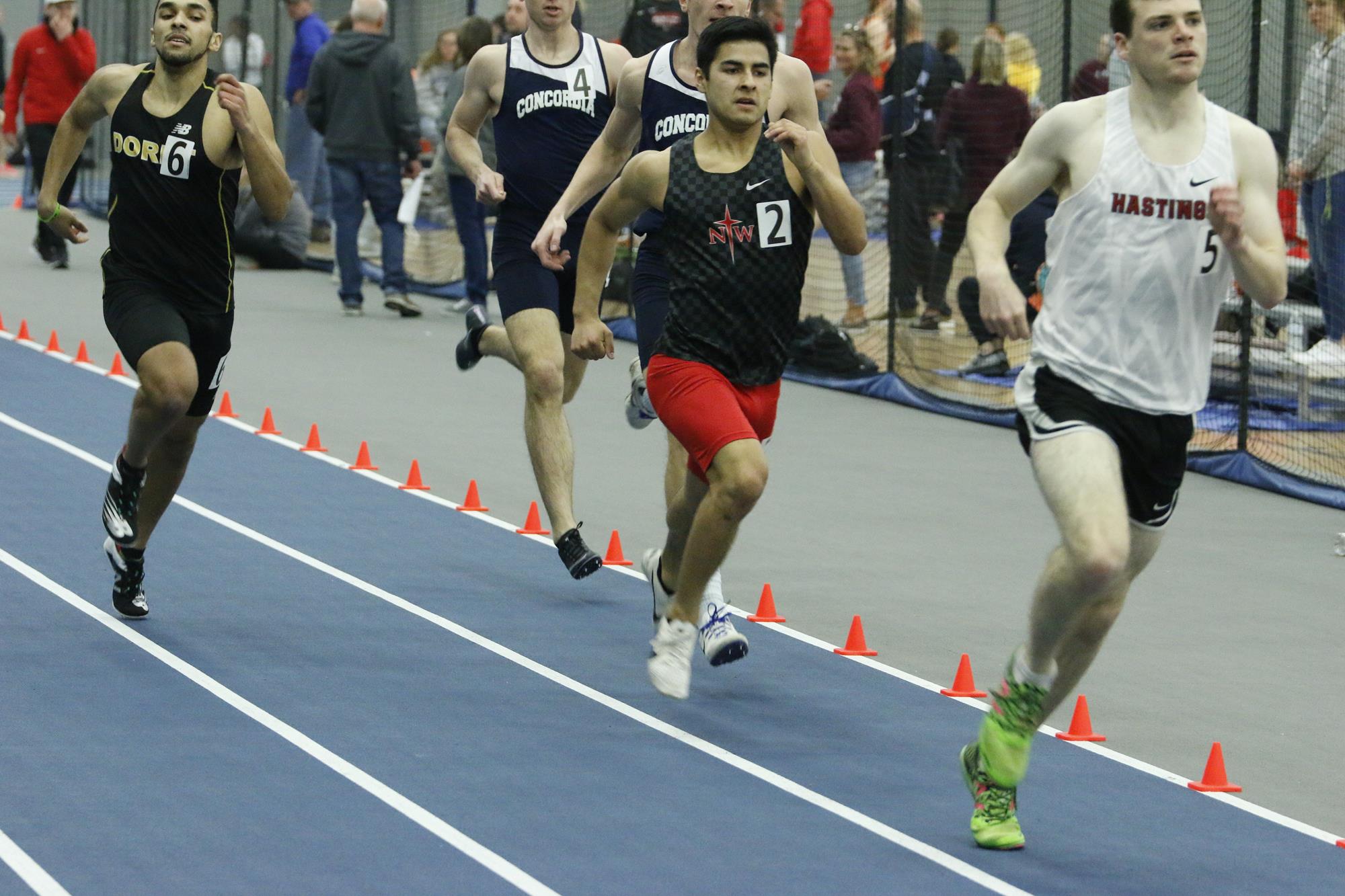 Isaac Munoz - Men's Track and Field - Northwestern College Athletics