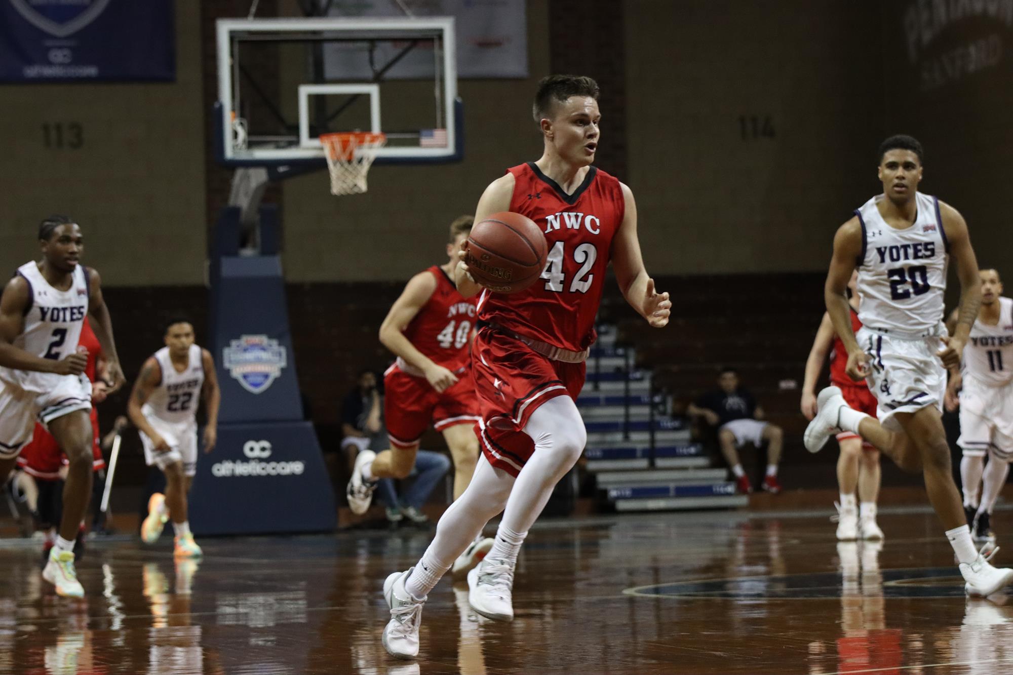 Keegan Van Egdom - Men's Basketball - Northwestern College Athletics