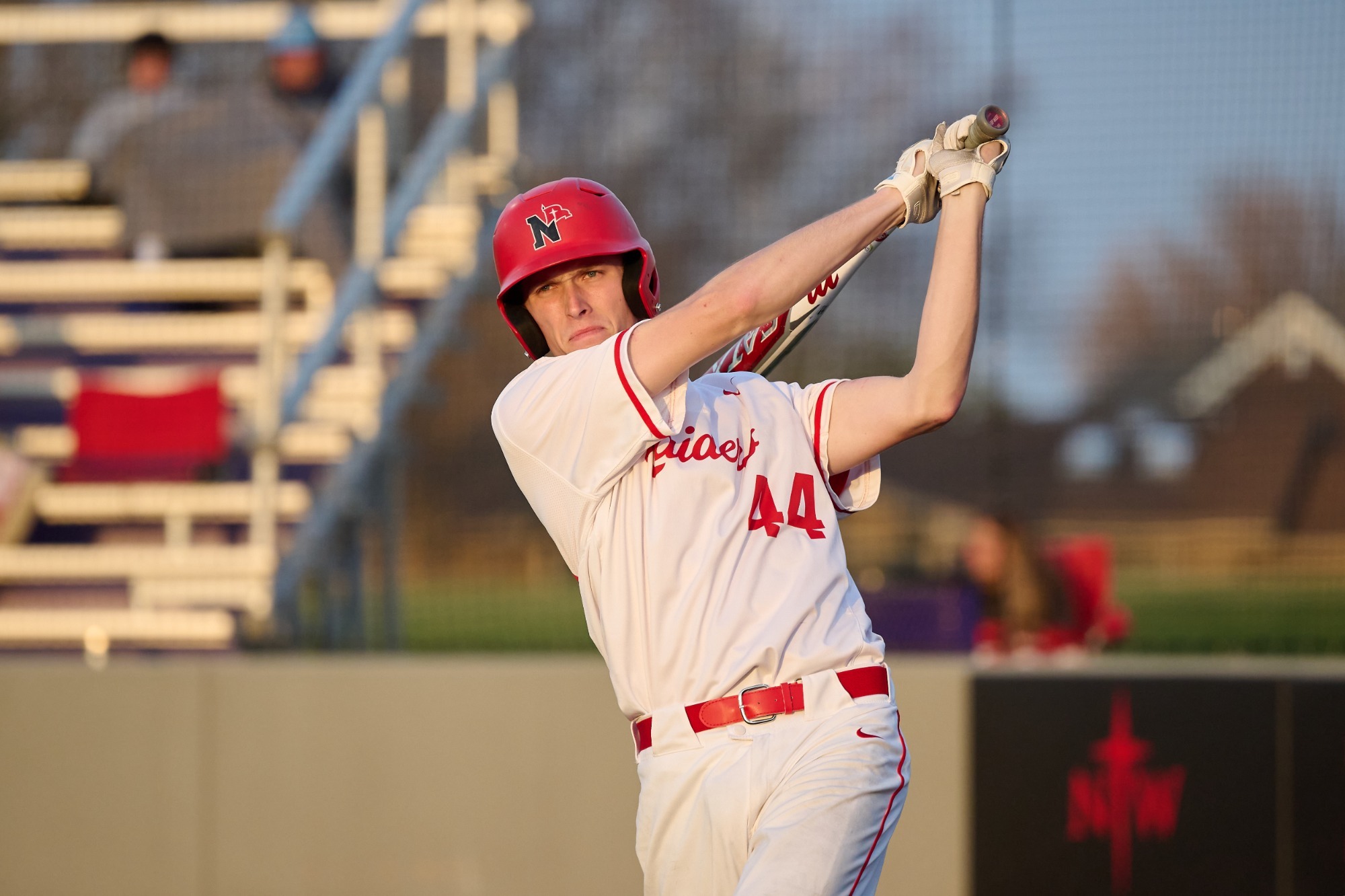 Raiders Split Saturday Doubleheader - Northwestern College Athletics