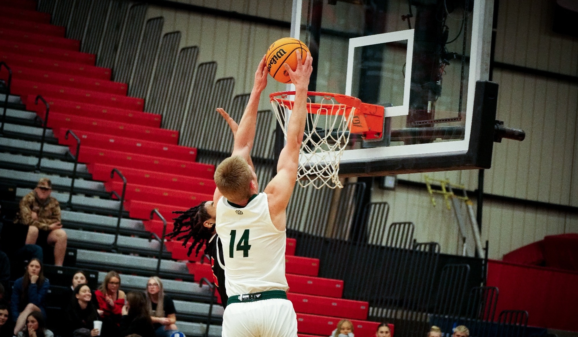 Stirtz’s 22-point performance helps stomp Mules, 76-54 - Northwest ...