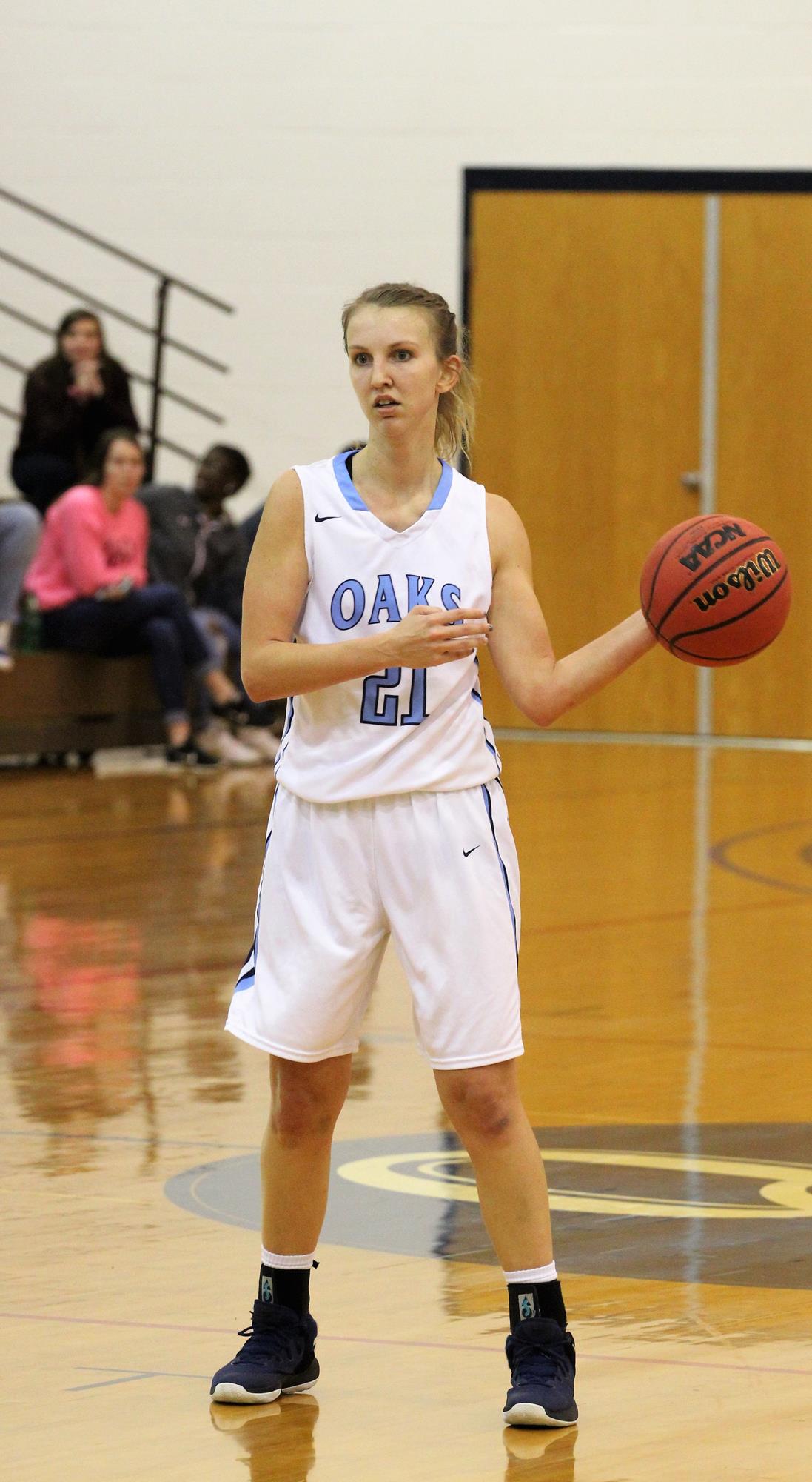 Maddie Ubelhor - Women's Basketball - Oakland City University Athletics