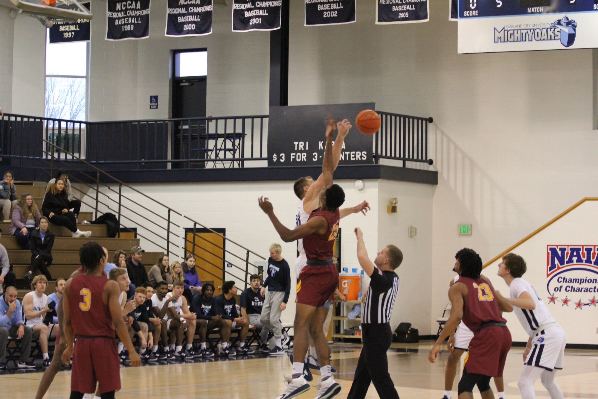 Domantas Sakickas - Men's Basketball - Oakland City University Athletics