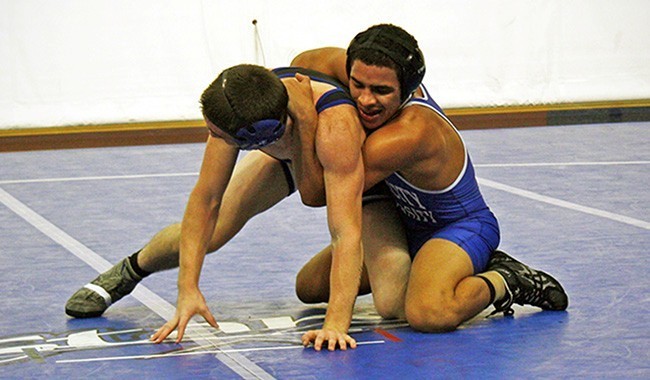 Adrian Gaines - 2015-16 - (RV) Men's Wrestling - Oklahoma City ...