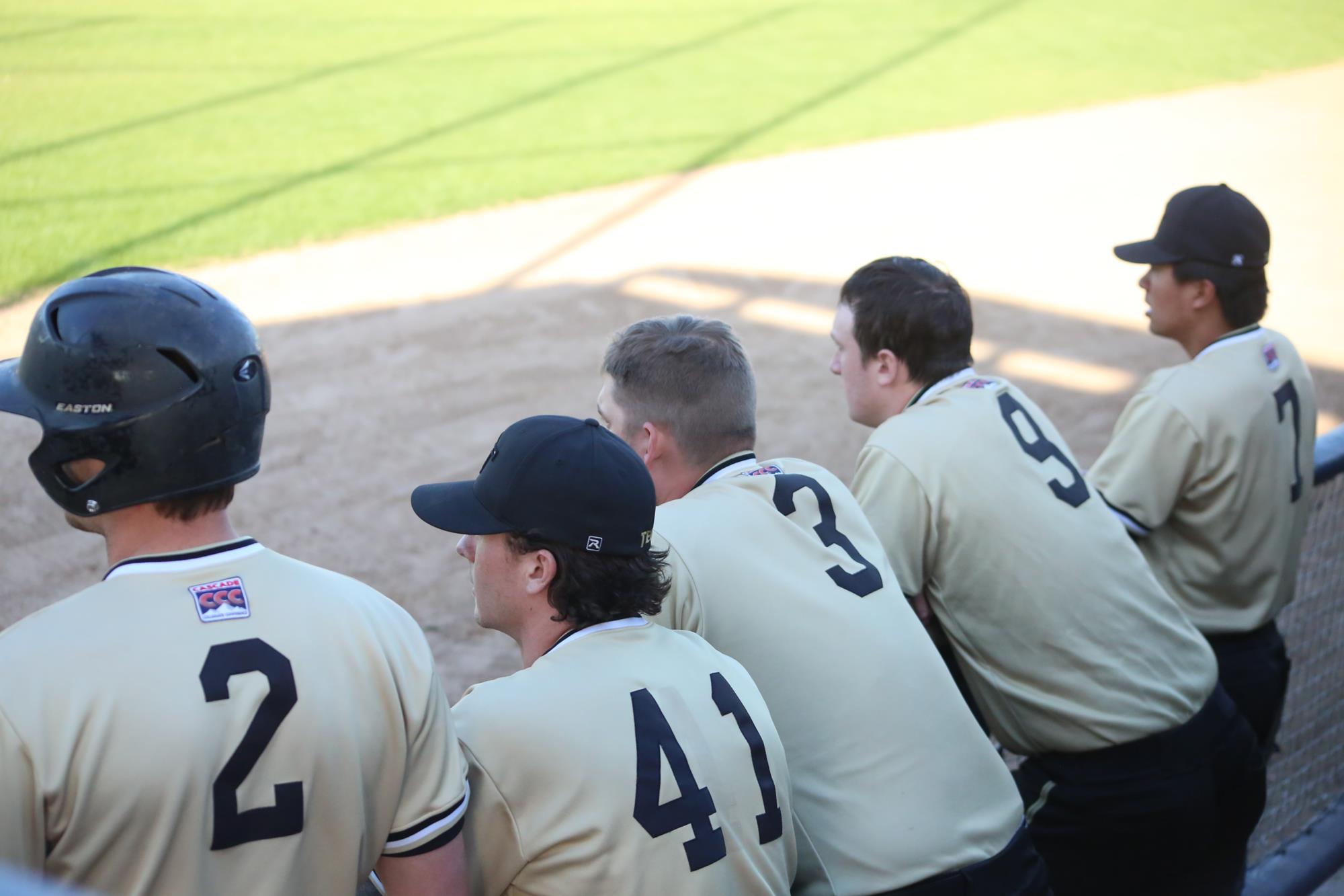 Austin Florez - Men's Baseball - Oregon Institute of Technology Athletics