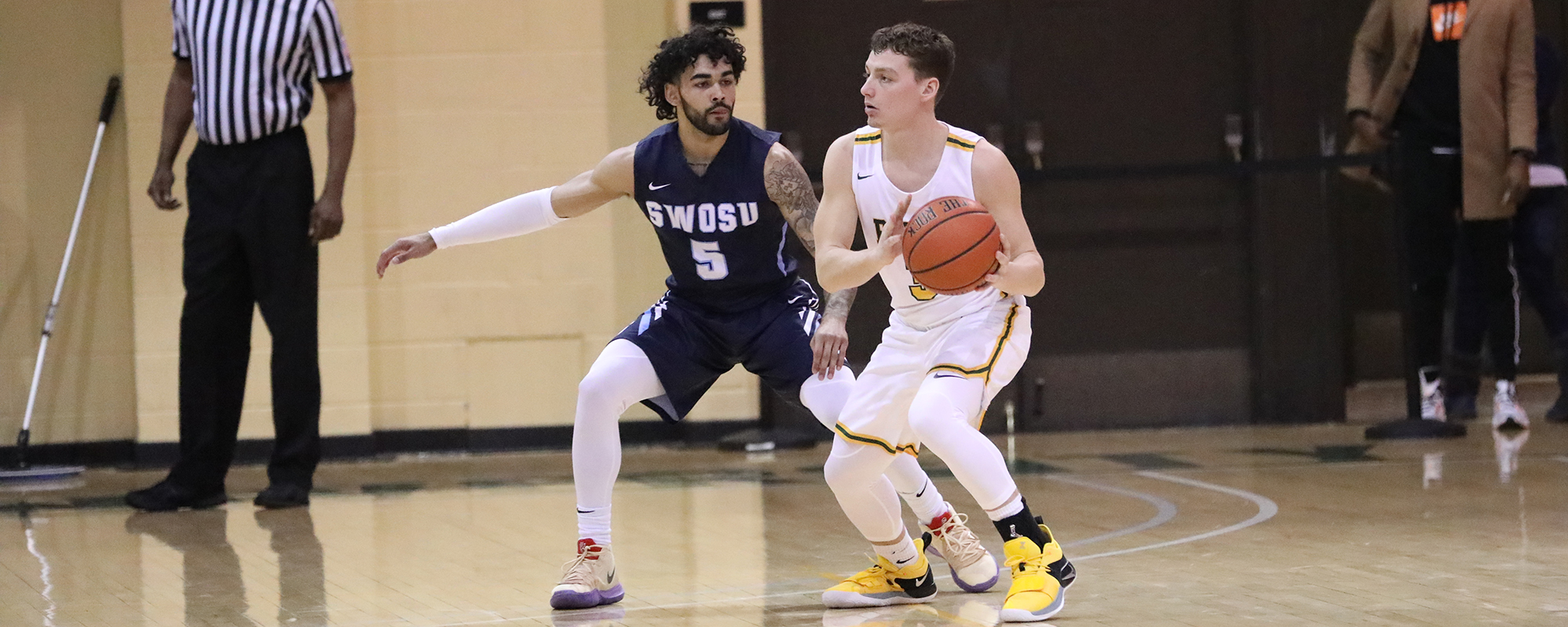 Men Roll Over Visiting SWOSU, 83-69 - Oklahoma Baptist University Athletics