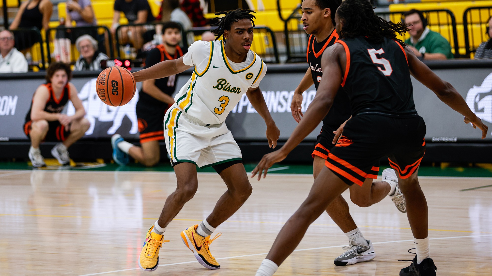 Tigers' Last-Second Basket Stun Bison, 84-83 - Oklahoma Baptist ...