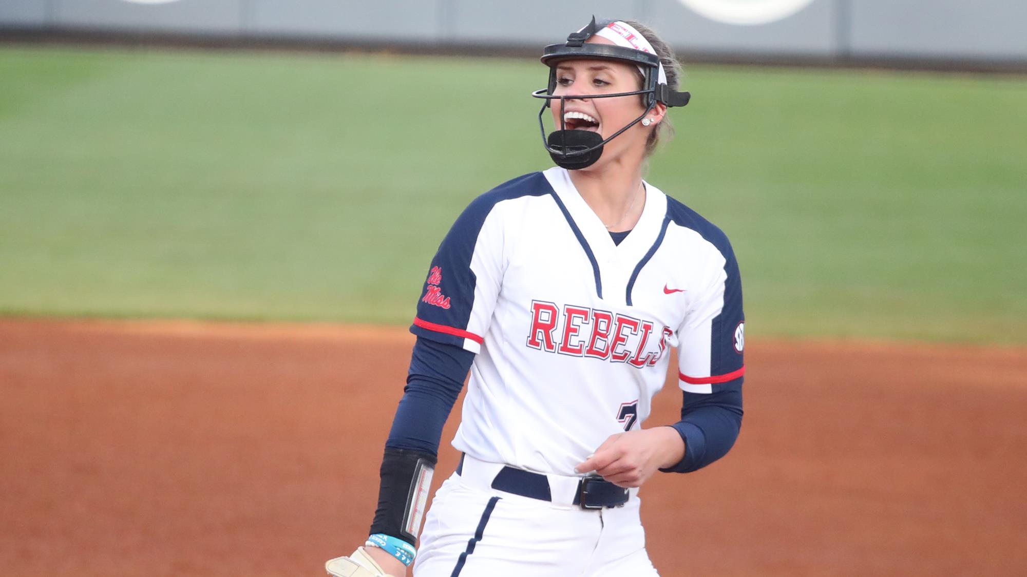 Molly Jacobsen - Softball - Ole Miss Athletics