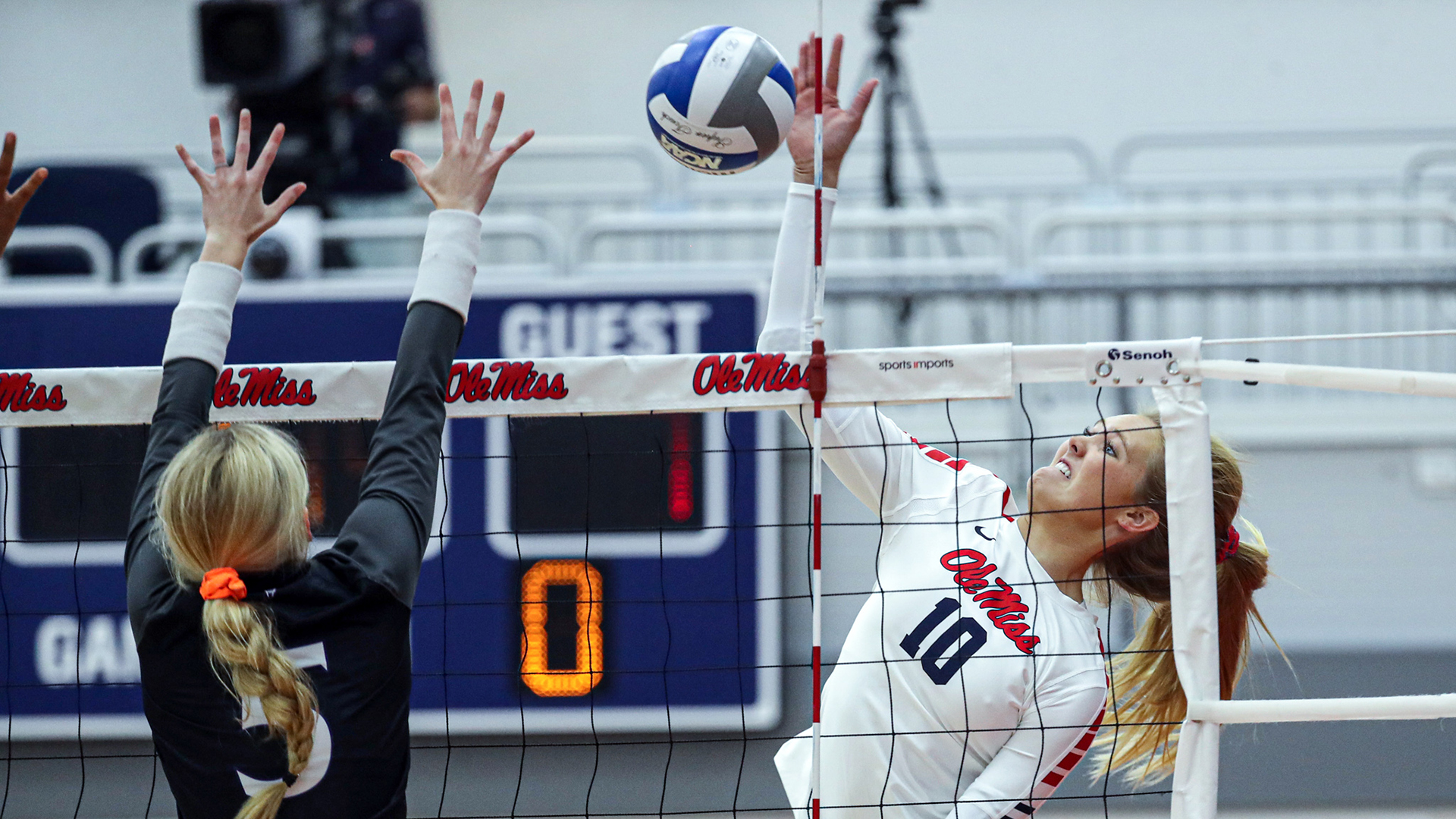 Julia Dyess - Volleyball - Ole Miss Athletics